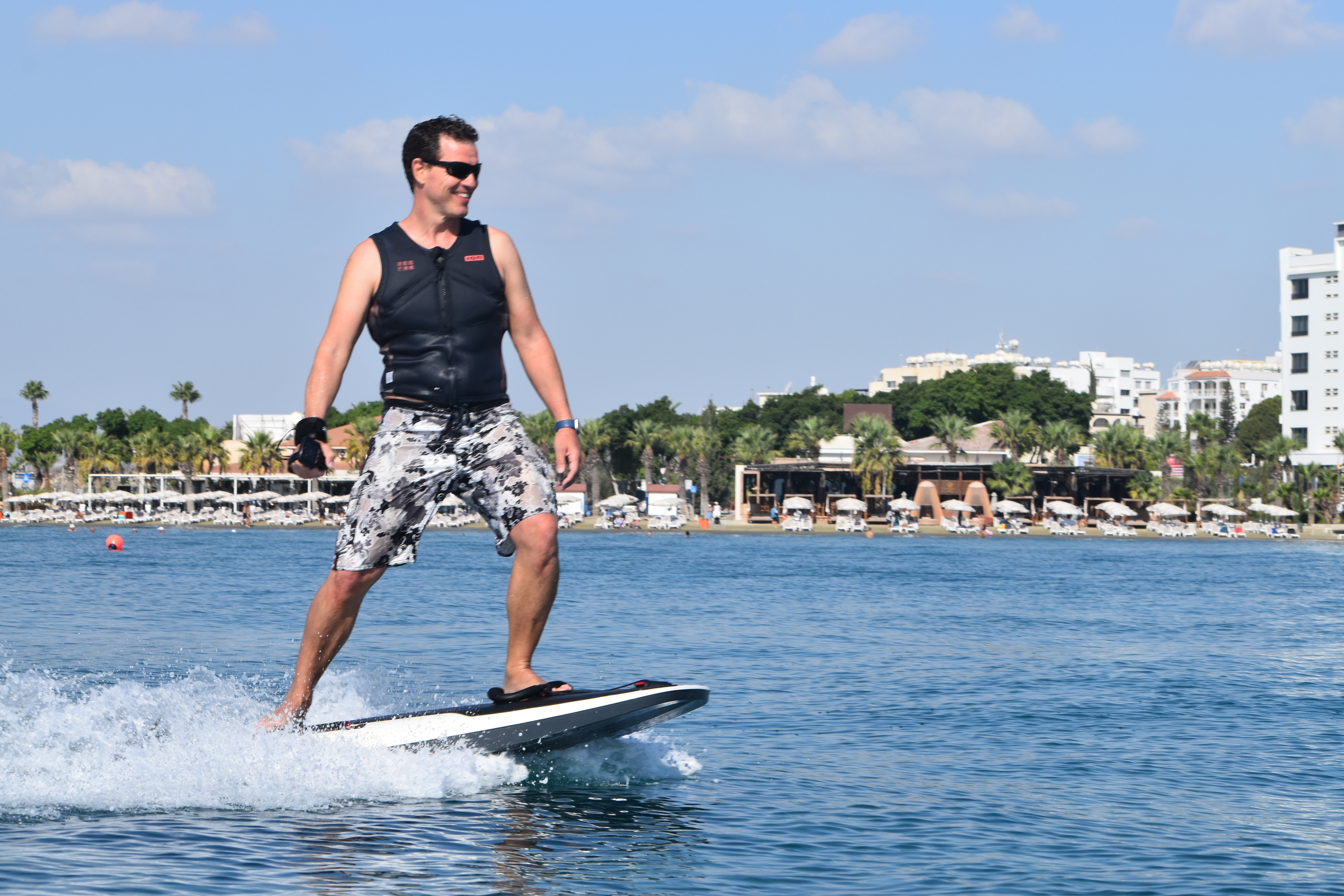 Electric Surf Board lesson in Cyprus, Larnaca near Ayia Napa ...
